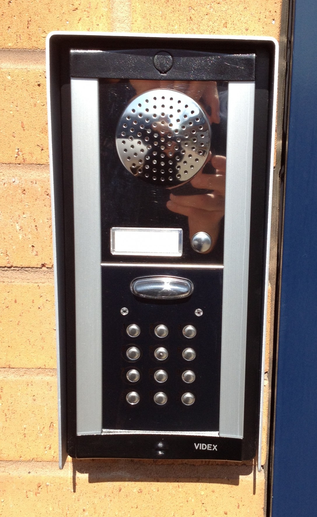 Videx-8K1S-CL-1-Way-Surface-Mounted-With-Code-Lock - South Coast Alarms